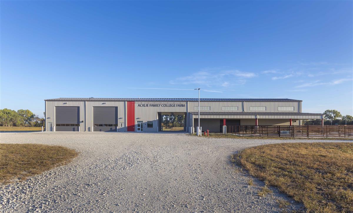 Acklie Family College Farm | Wilkins ADP